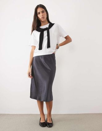 Arket jupe midi en satin gris fonc&eacute;