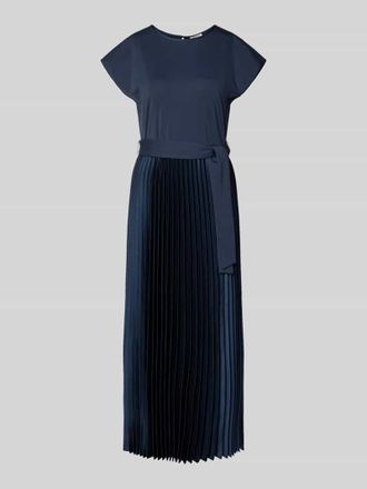 Max Mara Regular Fit Freizeitkleid mit Plissee-Rock Modell GELA