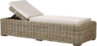 Beliani Sonnenliege mit Kissen PALESE Rattan Naturfarben