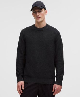 lululemon Strukturierter Strick-Rundhalspullover f&uuml;r M&auml;nner - Gr&ouml;&szlig;e 2XL in Heathered Black