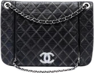 Chanel Sac d&eacute;paule matelass&eacute; Pre-owned - Femme - Pre-owned - Noir - Taille: ONE Size