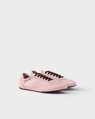 Prada Collapse Sneaker aus Re-Nylon und Wildleder