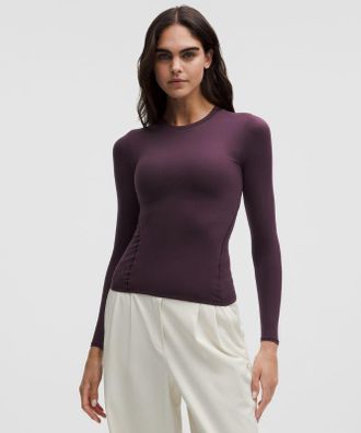 lululemon Wundermost Ultraweiches Langarmshirt mit Rundhalsausschnitt aus Nulu f&uuml;r Frauen - Gr&ouml;&szlig;e L in Black Plum