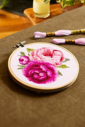 Dmc Pivoines roses par Aksinya Nizhnik Kit point de croix interm&eacute;diaire