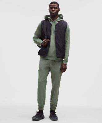 lululemon ABC Jogger f&uuml;r M&auml;nner - Gr&ouml;&szlig;e 2XL in Willow Leaf