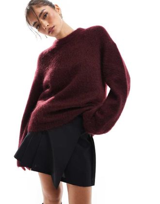 & Other Stories Pull en maille de mohair duveteuse ultra douce - Bordeaux-Rouge