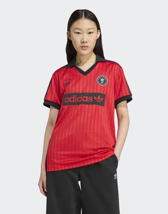 adidas Originals Maillot de football &agrave; imprim&eacute; graphique - Rouge &eacute;carlate
