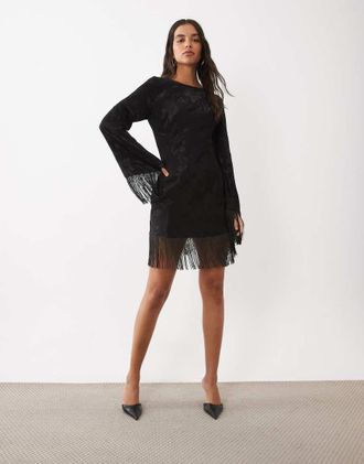 Asos robe courte jacquard &agrave; encolure bateau et franges noire