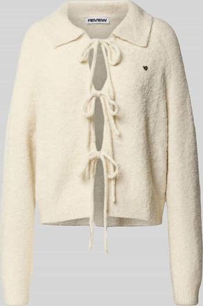 Review Strickjacke mit Schnürverschluss