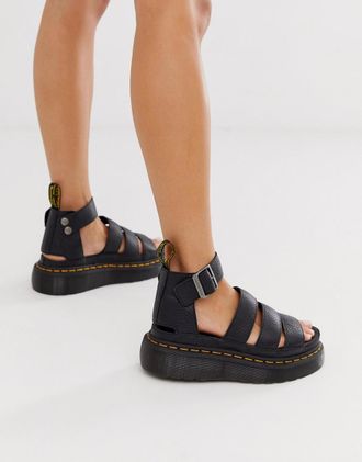 Dr. Martens Clarissa II Quad - Schwarze Sandalen mit dicker Sohle