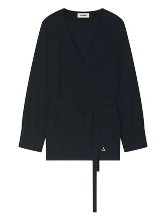 &Aacute;eron Cloud V-neck belted sweater - Schwarz