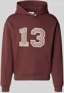 Review Hoodie mit Ketten-Stickerei