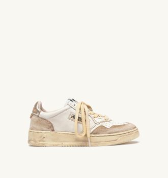 Autry BASKETS MEDALIST LOW SUPER VINTAGE EN CUIR ET DAIM BLANC ET OR