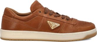 Prada baskets Downtown à plaque logo - Marron