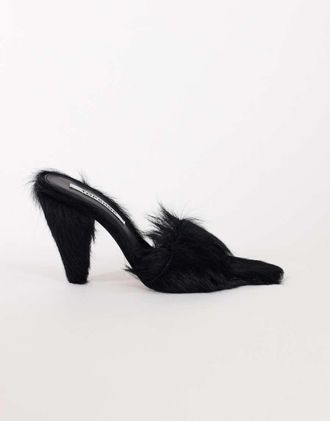 Topshop Willa mules &agrave; talon conique en cuir v&eacute;ritable &agrave; poil noir
