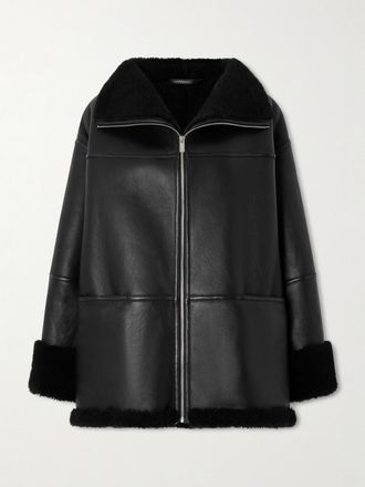 Toteme Jacke Aus Shearling - Schwarz