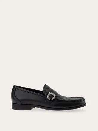Ferragamo Herren Loafer mit Gancini-Ornament Schwarz Größe 40.5