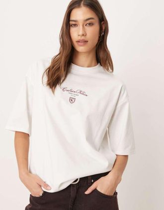 Calvin Klein Jeans Oversize-T-Shirt in Wei&szlig; mit Markenschriftzug