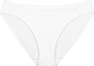 Triumph Tai-Slip Body Make-Up Essentials