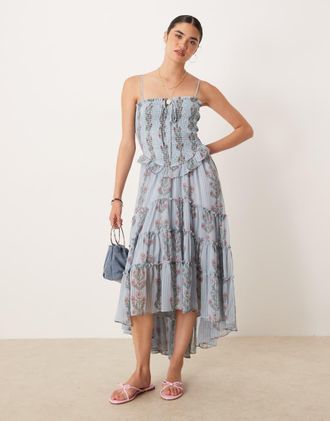 Free People Gerafftes Midikleid in Soft Blue Combo mit R&uuml;schen-Bunt