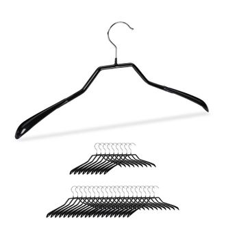 Relaxdays 60 x Anzug Kleiderb&uuml;gel im Set, breite Schulter, rutschfest, gummiert, aus Metall, Kost&uuml;m, Jackenb&uuml;gel, schwarz