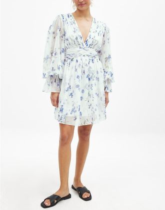 NA-KD Minikleid mit blauem Muster und Markenlogo am Bund-Mehrfarbig