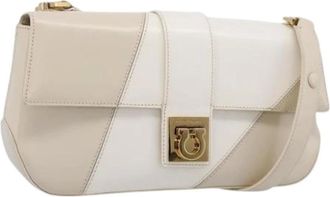 Ferragamo Sac port&eacute; &eacute;paule Pre-owned - Femme - Pre-owned - Blanc - Taille: ONE Size