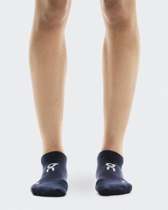 On Core Run Sock Low 2P