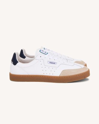 Faguo Baskets en cuir et su&egrave;de blanc et bleu