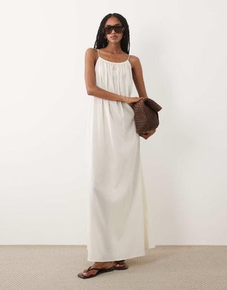 Arket Maxi-Strandkleid in Wei&szlig; mit Spaghettitr&auml;gern