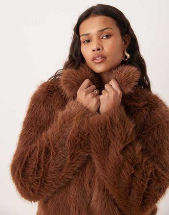 Jack & Jones Kunstpelzmantel in Braun mit Rei&szlig;verschluss-Brown