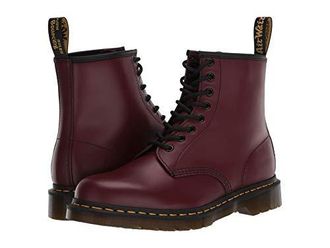 Dr. Martens 8 oeillets, Rangers Femme, Rouge Cerise Lisse, 36 EU