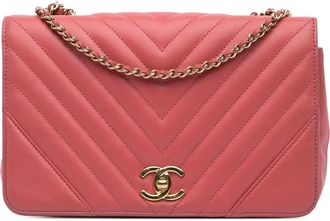 Chanel Hobo Bags - Medium Chevron Lambskin Statement Flap - Gr. unisize - in Gold - f&uuml;r Damen