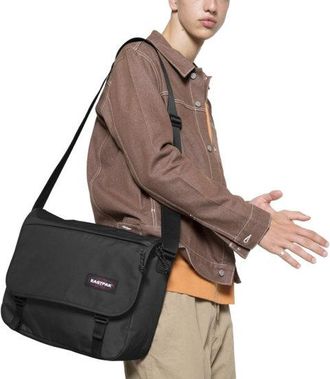 Eastpak Delegate + - Umh&auml;ngetasche