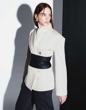 & Other Stories blazer ajust&eacute; cr&egrave;me-Noir