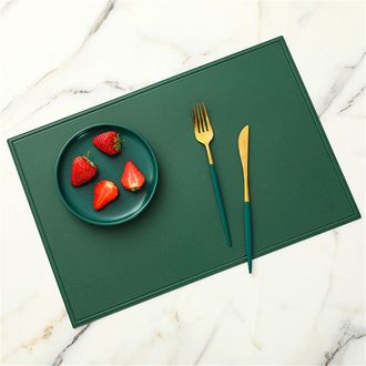 Railonch Platzsets 6er-Set, Tischset aus PU-Leder, 45x30cm Platzdeckchen Abwischbar Kunstleder Tischunterlage f&uuml;r Hause K&uuml;che Restaurant und Hotel (Dunkelgr&uuml;n)