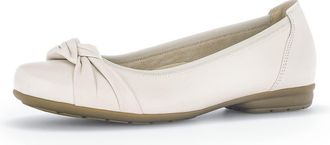 Gabor Damen Klassische Ballerinas, Frauen Flats,Moderate Mehrweite (G),Ballett-Schuhe,flach,Ausgehschuhe,Abendschuhe,Pumps,Ivory,40.5 EU / 7 UK
