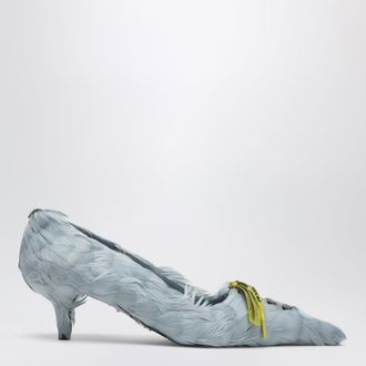 Prada Pumps aus Satin in Astro-Farbe mit Federn verziert