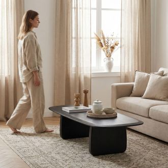 IDIMEX Couchtisch HERMO aus massivem Mangoholz, Schwarz - 135 x 53 cm, moderner Wohnzimmertisch, Sofatisch mit breiten Standf&uuml;&szlig;en, Beistelltisch Holz im mini