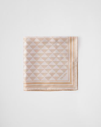 Prada Schal aus Seide mit Print, 55 x 55