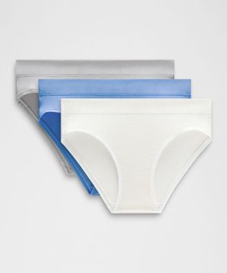 lululemon UnderEase Bikini-Unterw&auml;sche mit mittelhohem Bund 3er-Pack f&uuml;r Frauen - Gr&ouml;&szlig;e M in Jumie Stripe White Vapor/Silver Drop/Pool Party