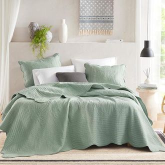 Madison Park Tuscany Steppdecke-Set, Damast-Medaillon-Nähte, leicht, Tagesdecke, Kissenbezüge, Doppelbettgröße (228,6 x 228,6 cm), Medaillon-Meeresschaum, 3-teilig