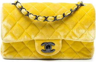 Chanel Hobo Bags - Mini Rectangular Classic Velvet Single Flap - Gr. unisize - in Gelb - für Damen