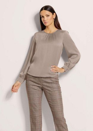 Madeleine Langarmbluse Raffinierte Faltenbluse mit Rundhalsausschnitt Rundhalsbluse mit Ausschnittfalten, lang&auml;rmelig