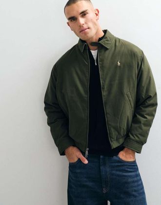 Polo Ralph Lauren veste harrington matelass&eacute;e &agrave; logo ic&ocirc;ne en kaki-Vert