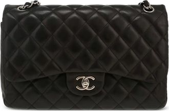 Chanel sac porté épaule Jumbo Classic Flap (années 2010) - Noir