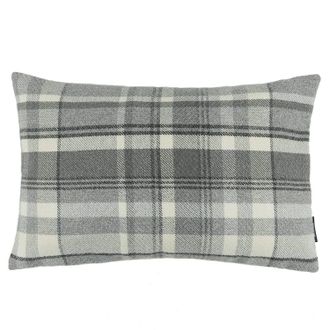 McAlister Textiles Heritage | Kissenbezug für Sofakissen in Anthrazit Grau | 60 x 40 cm | gewobenes Tartan-Muster kariert | Deko Kissenhülle Sofa, Bett, Couch pflegeleic