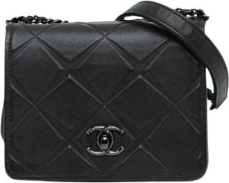 Chanel Sac bandouli&egrave;re vintage classique Chanel doccasion - Femme - Pre-owned - Noir - Taille: ONE Size