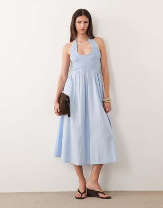 Nobody's Child Caterina - Robe mi-longue en lin m&eacute;lang&eacute; &agrave; encolure am&eacute;ricaine et volants avec corsage fronc&eacute; - Bleu p&acirc;le