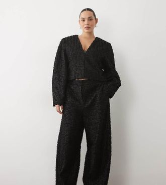 Asos Curve ensemble coordonn&eacute; pantalon coupe barrel en boucl&eacute; noir